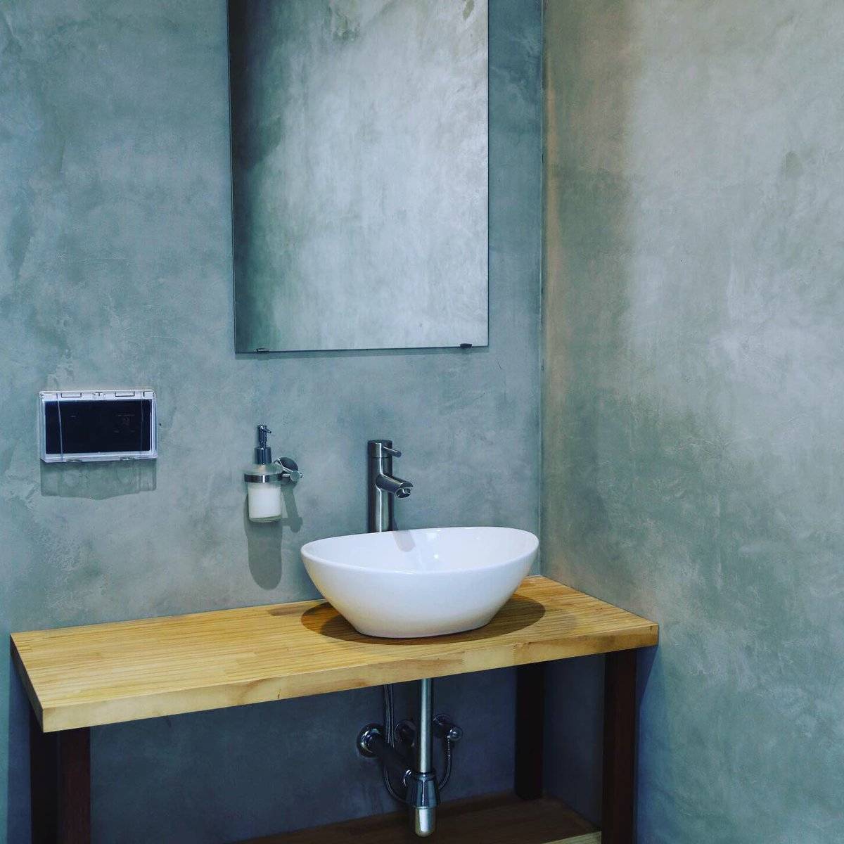 Baños de microcemento - colores, ventajas, desventajas y